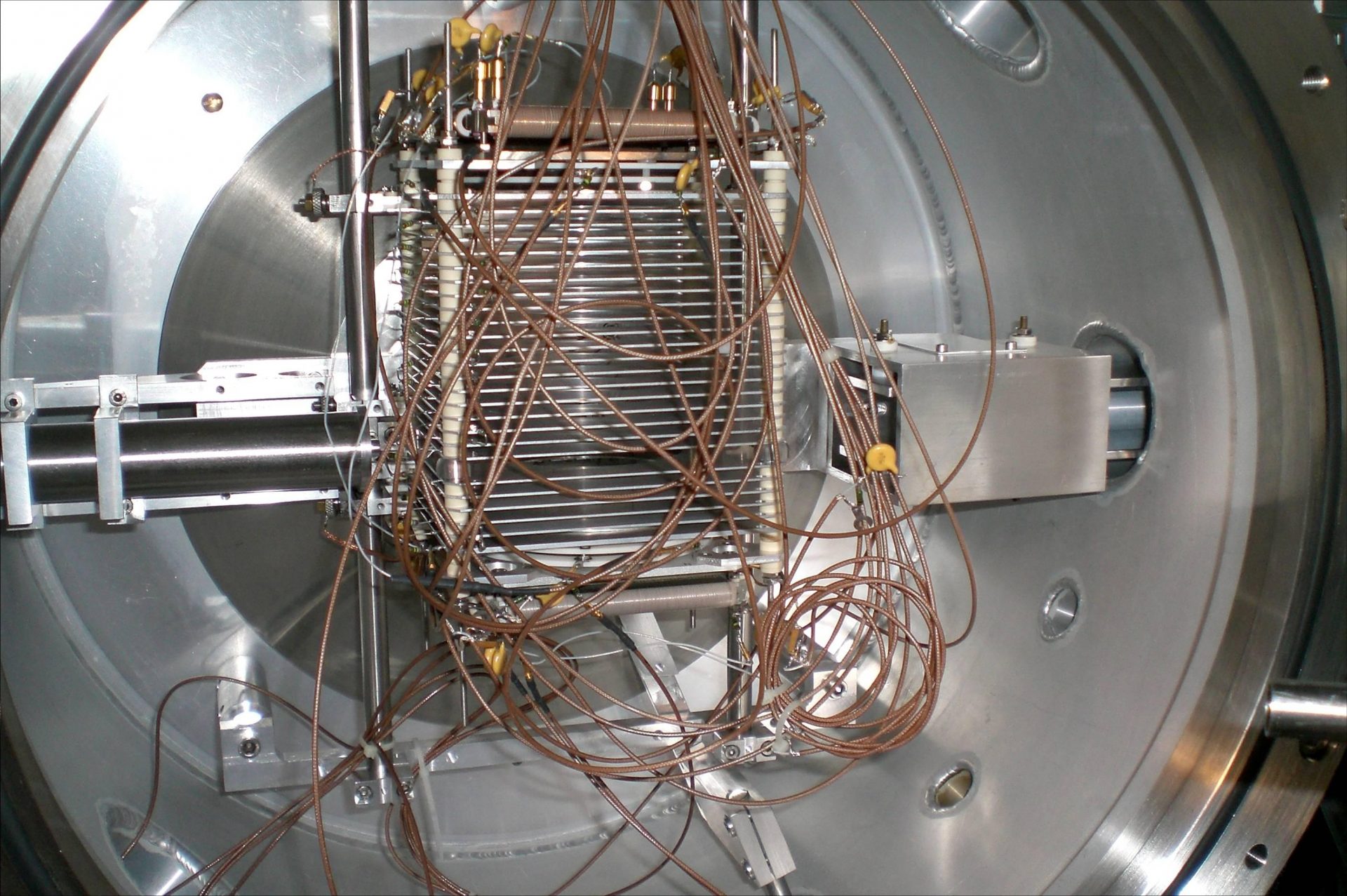 Electron mobility in size selected rare gas clusters - IRAMIS