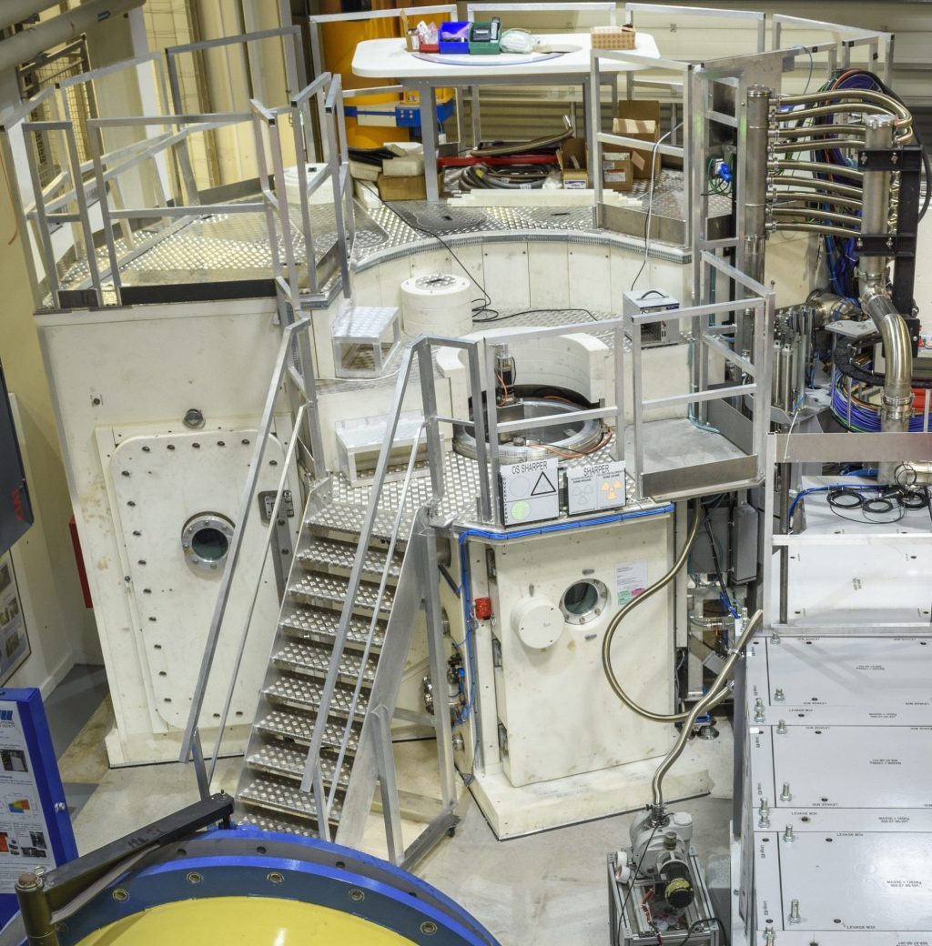 SHARPER a neutron spectrometer built by the LLB at the Institut Laue Langevin - IRAMIS